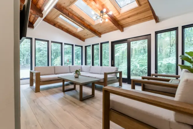 Sunroom Furniture Ideas: How To Maximize Your Sunroom Space☀️